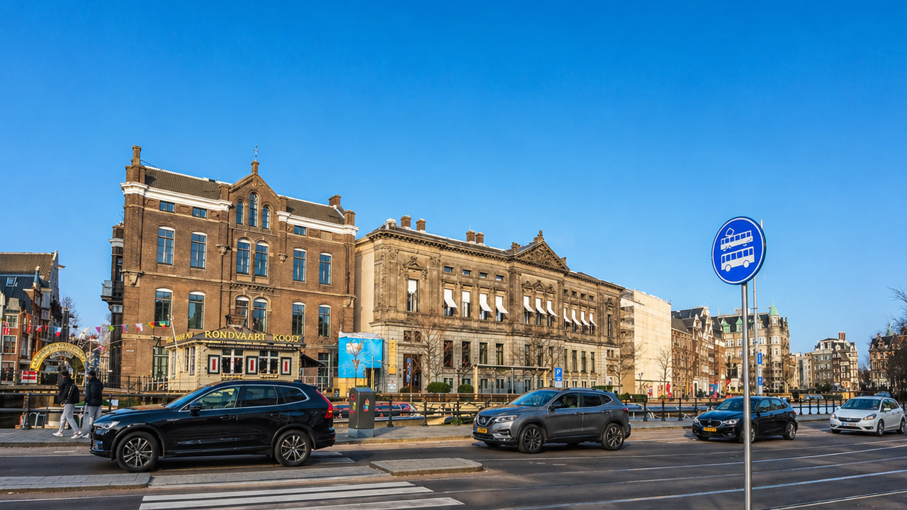 Bagaimana Amsterdam memadukan sejarah dengan kehidupan kota sehari-hari