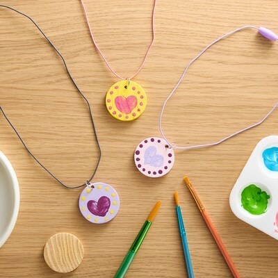 Michaels in-store free craft experiences