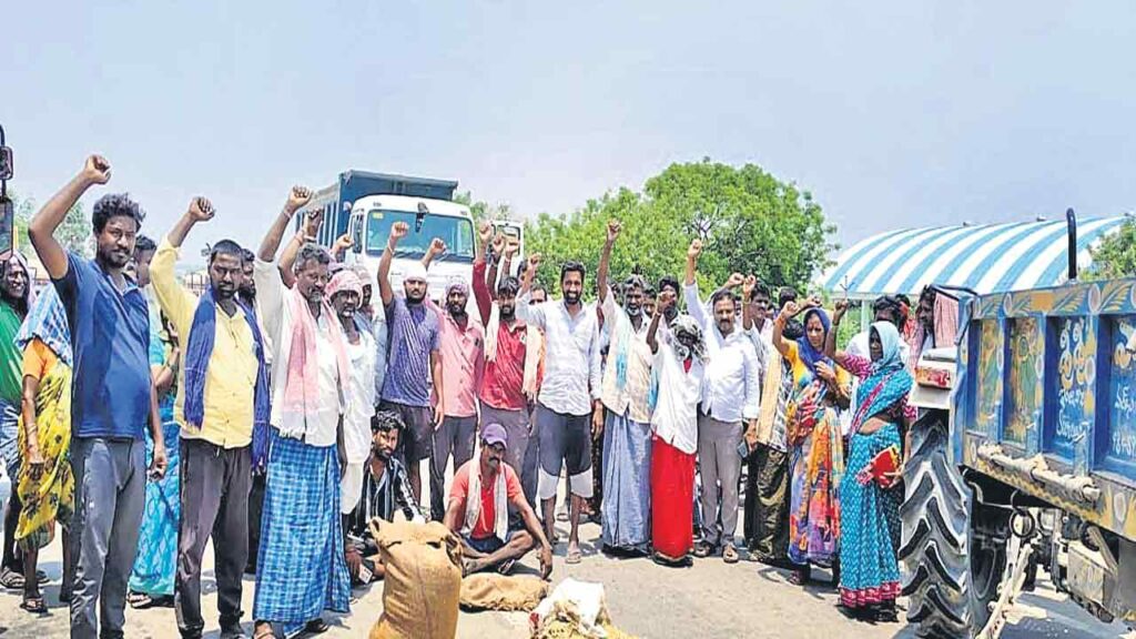 రాచి రంపాన పెట్టే రాజ్యం రైతు ఏడ్చిన ఎవుసం
