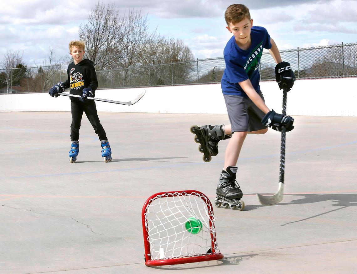 Hockey fans upset with Kennewick plan to change area's only outdoor rink