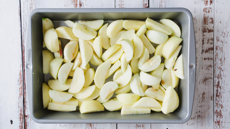 5-ingredient apple crisp recipe