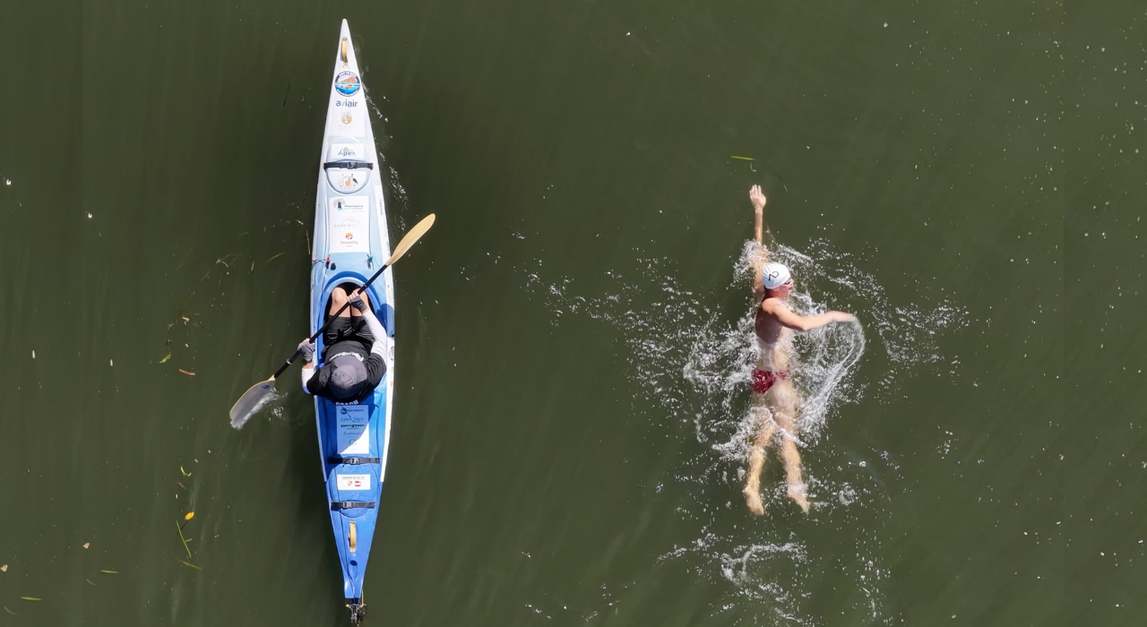 Ultramarathon swimmer sets record in brutal 11-hour swim through ...