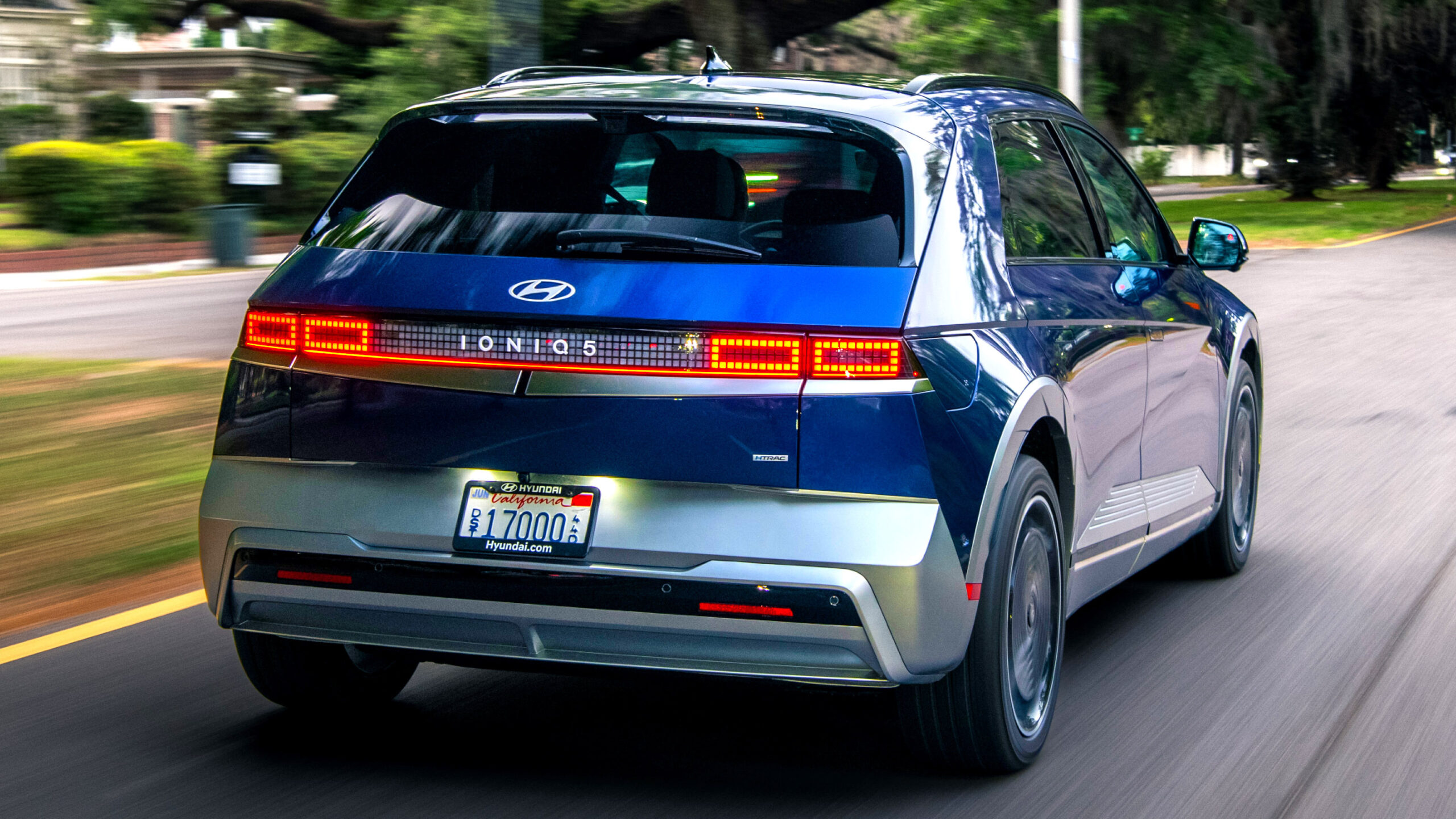 Hyundai extends warranty on the part that bricks its EVs, but owners ...