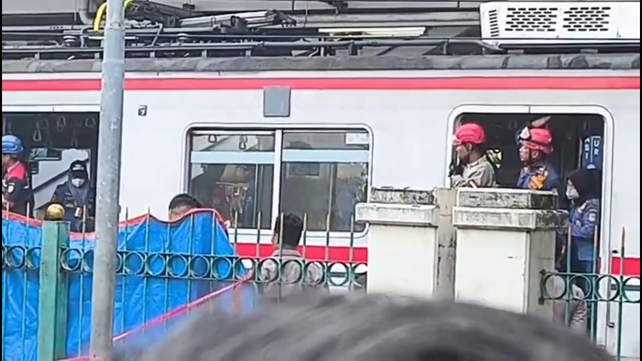 Indonesia: President visits victims of deadly train crash in Bekasi ...