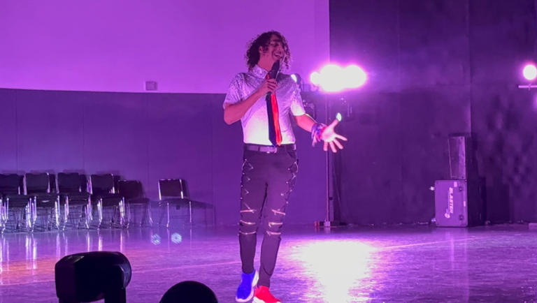 Kevyn Contreras abre los shows de comedia en la Feria de Puebla 2026