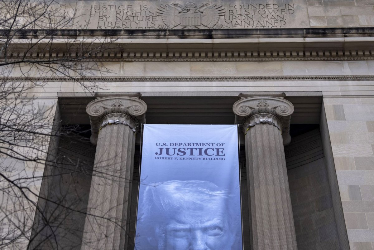 Sinaloa governor, nine Mexican officials face US drug charges