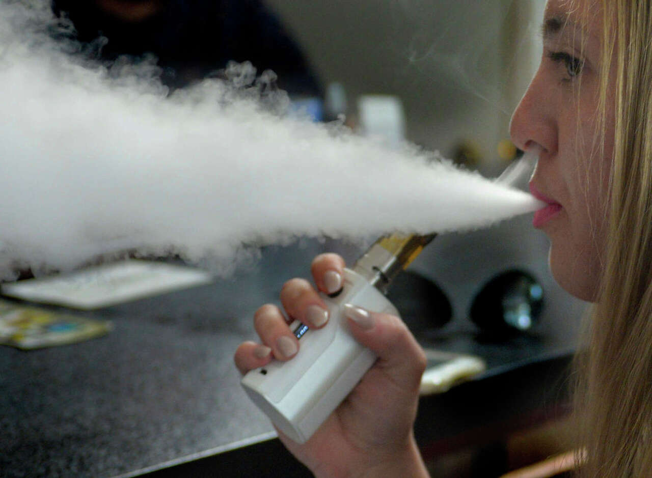 Texas smoke shop owners blame supplier for illegal THC vapes