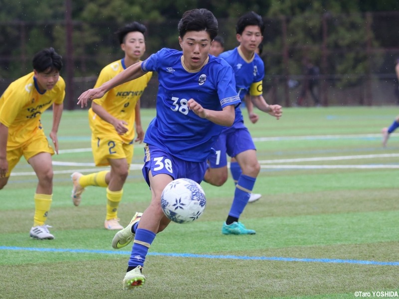 [MOM5460]阪南大高FW松原悠月(1年)_縦への速さと強さが特長のストライカー。関西U-16 ～Groeien～開幕戦で1G1A