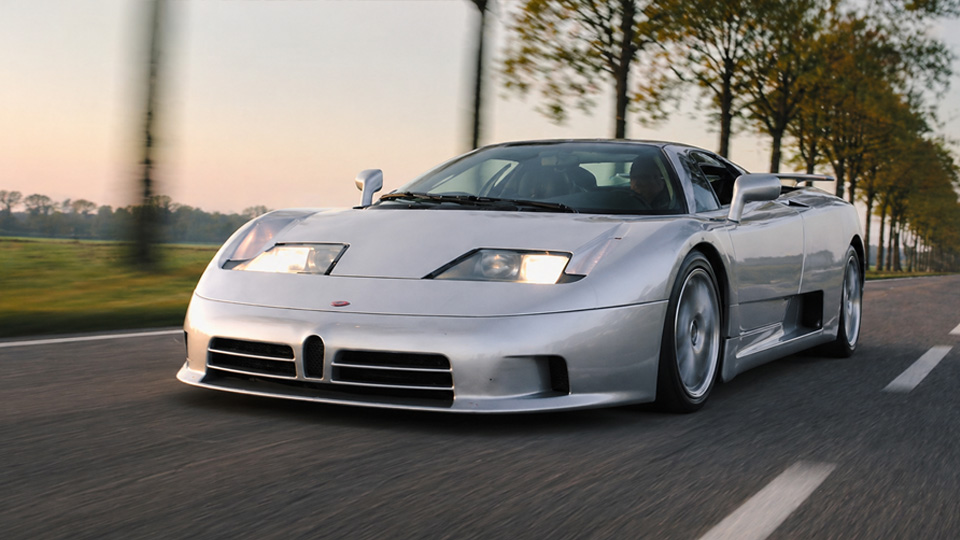 Bugatti EB110 GT entfesselt den rohen V12-Sound