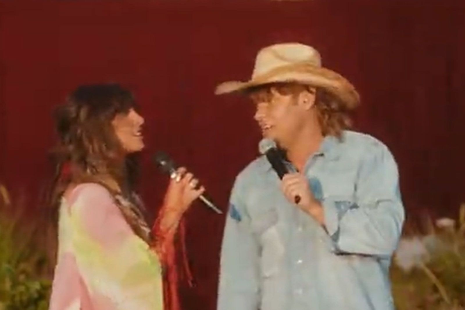 Ella Langley riles up Stagecoach crowd with Theo Von duet [watch]