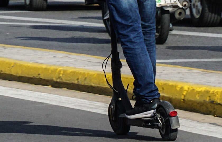 Τραγωδία στην Ηλεία: Νεκρός 13χρονος σε μετωπική σύγκρουση με ηλεκτρικό ...