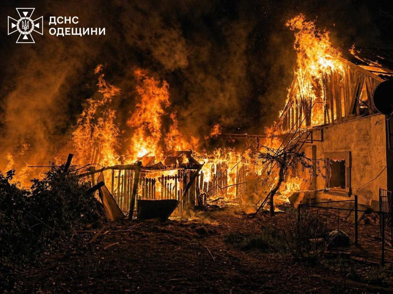 Ukraine live: Zelensky demands Trump explain new ceasefire proposal
