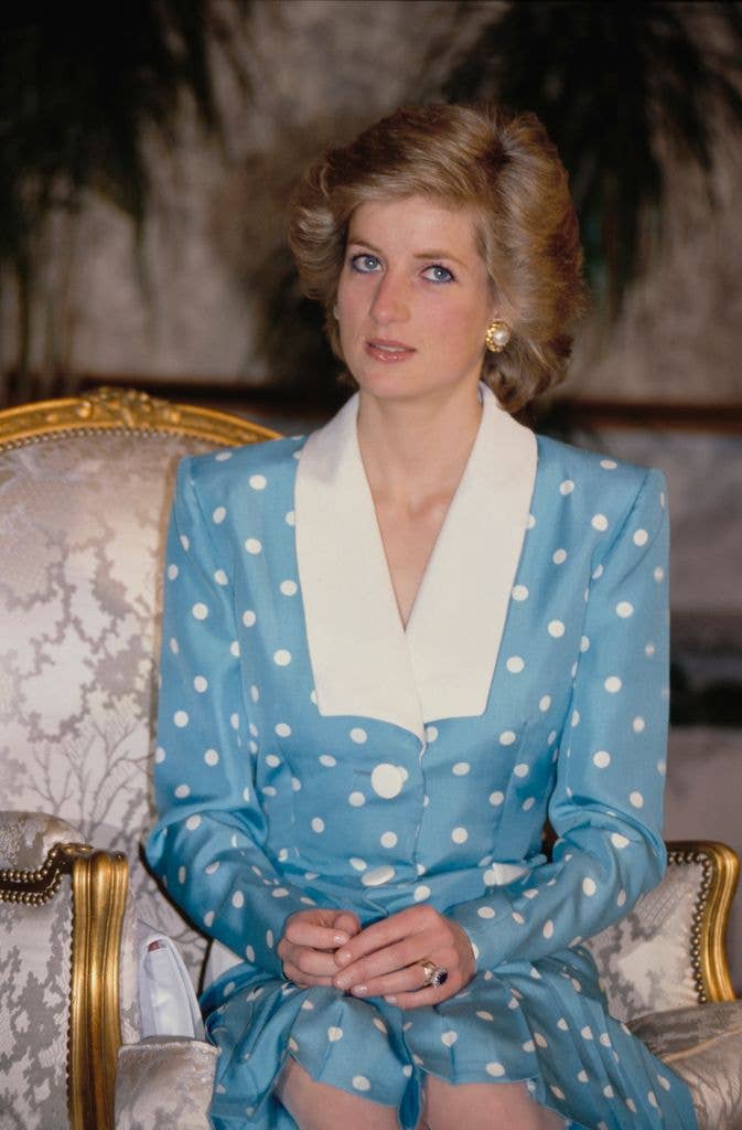 Sarah Jessica Parker channels Princess Diana in iconic meeting with Queen