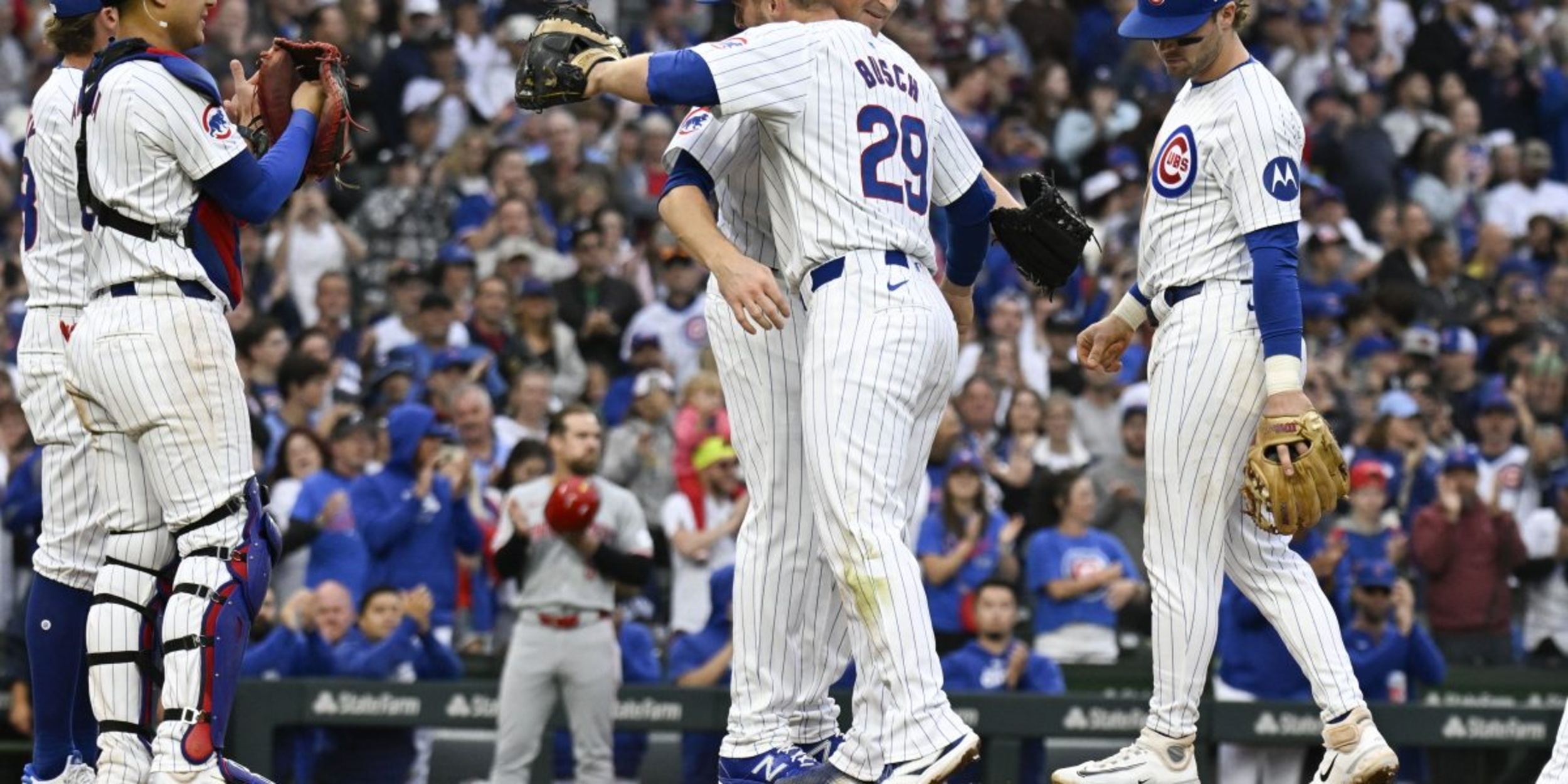 11-year pro with Chicago Cubs reunites with former executives in Detroit