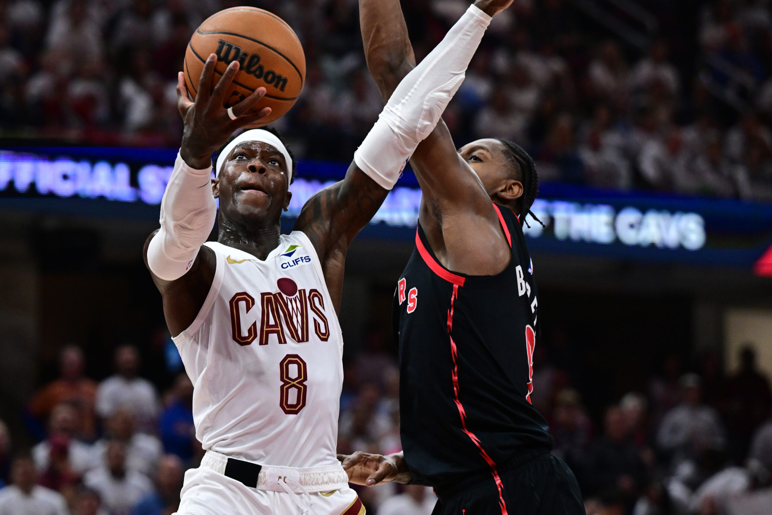NBA playoffs: Cavaliers rally late to edge Raptors, take 3-2 lead