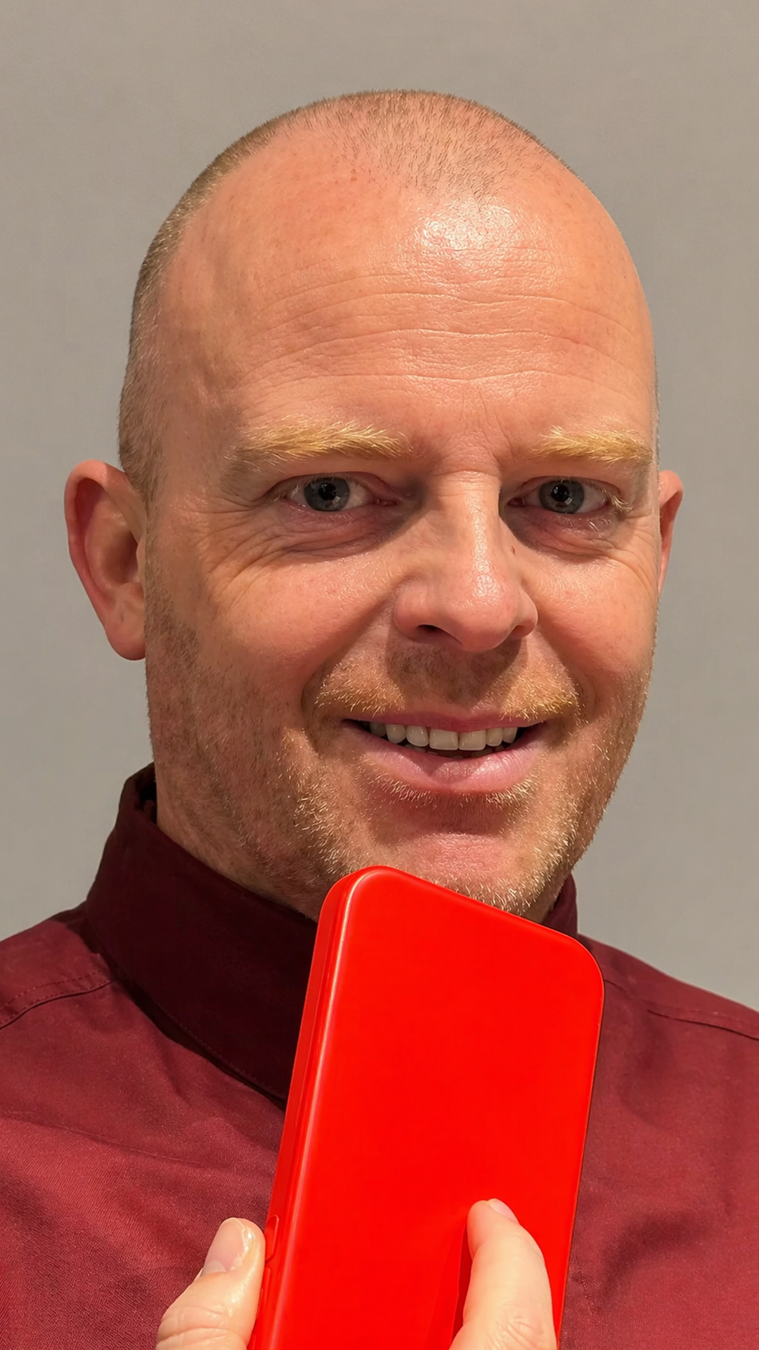 Choosing a new hairstyle for a bald man