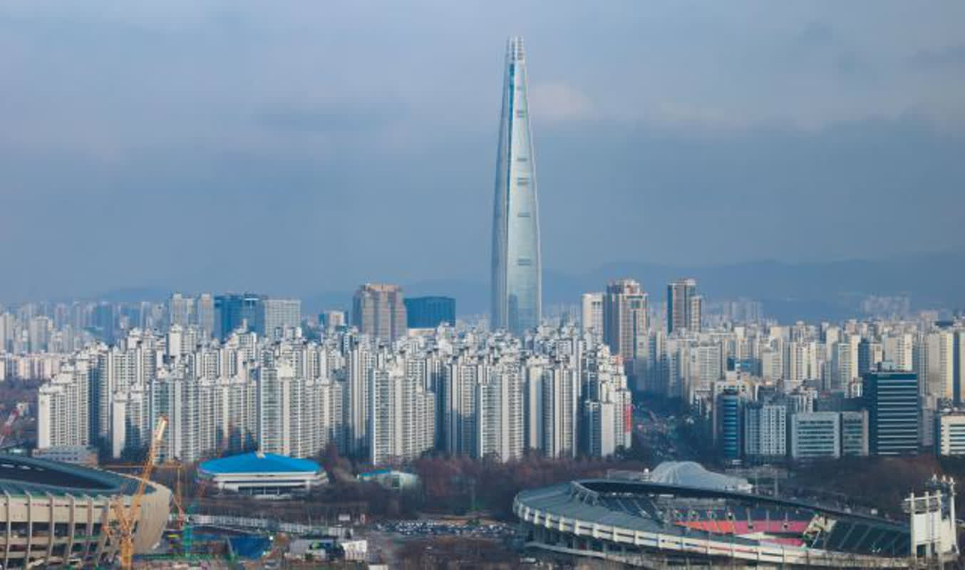 서울 아파트값 0.14%↑...송파에 이어 서초도 상승 전환