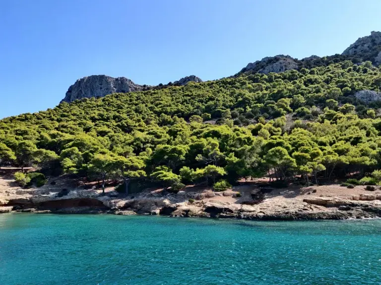 Πρωτομαγιά: 4 πανέμορφοι προορισμοί για την τέλεια ανοιξιάτικη απόδραση