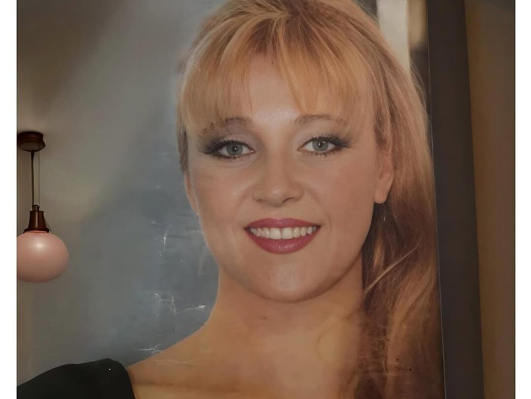Η «χρυσή εποχή» της ελληνικής τηλεόρασης και οι 10 παρουσιαστές που τη ...