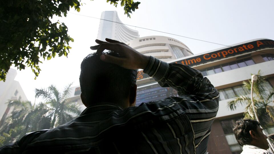 Stock market today: GIFT Nifty hints weak start; US-Iran war, US Fed ...