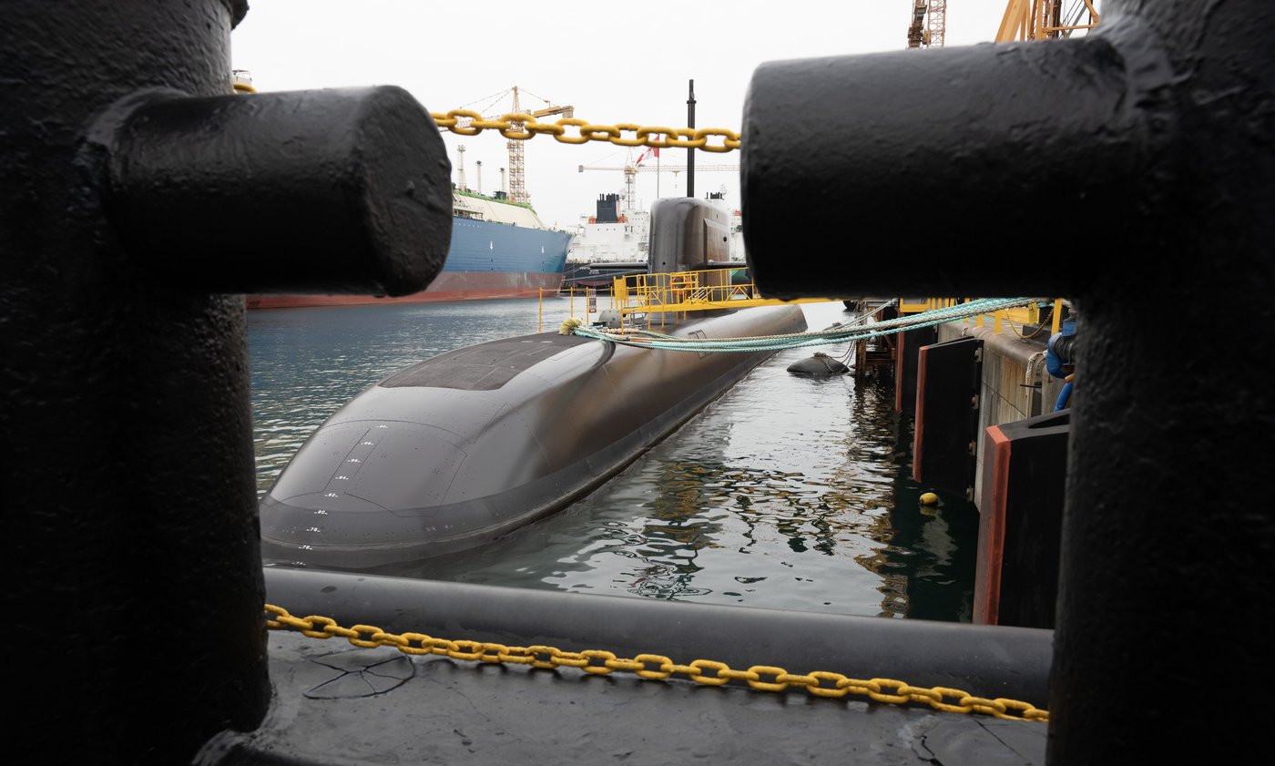 Hanwha offers made-in-Canada military vehicles if it wins submarine deal