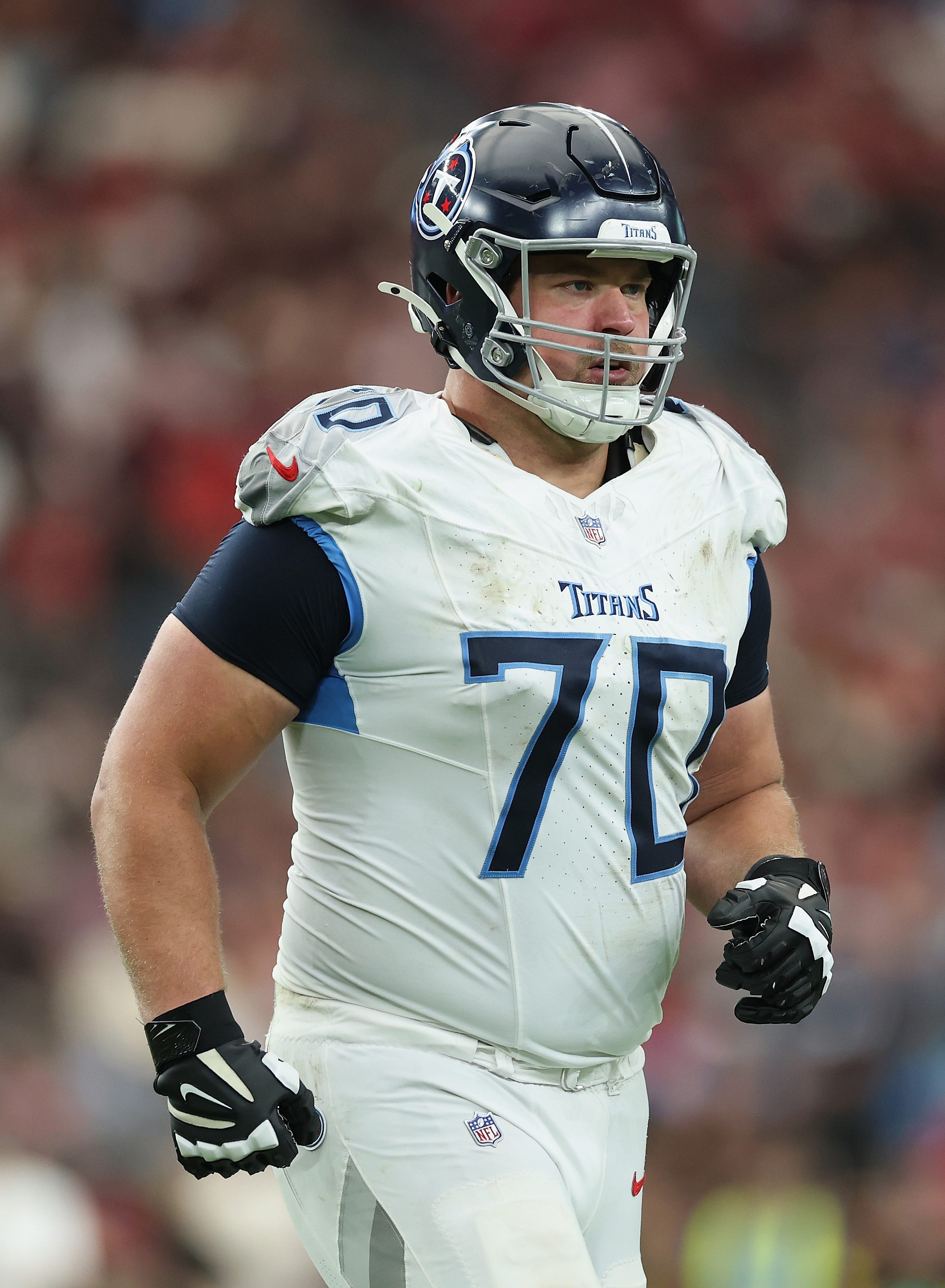 49ers linked to free agent to fill out starting O-line after NFL draft
