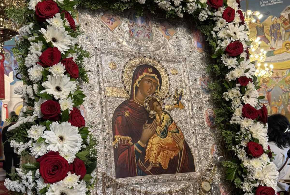 Νέα Ερυθραία: Η ιερή εικόνα της Παναγίας «Φοβερά Προστασίας ...