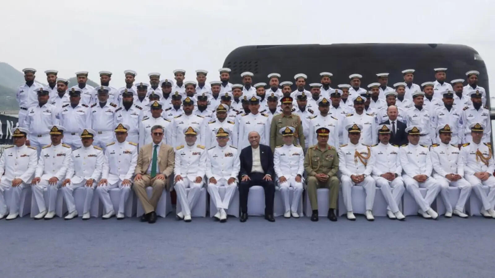 पाकिस्तान को मिली पहली हंगोर क्लास चीनी सबमरीन तो जरदारी ने उगला जहर ...