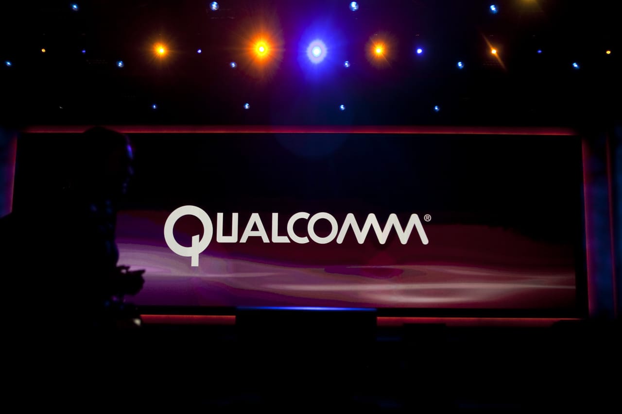 Qualcomm soars after earnings. These two early signs are boosting the ...