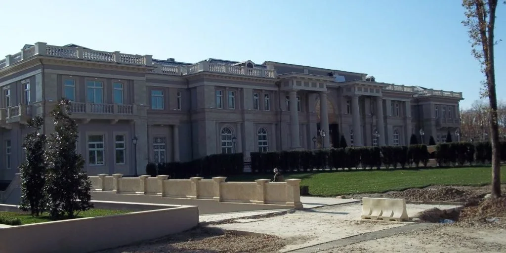 Russian oil disaster closes in on Putin’s own luxury residence