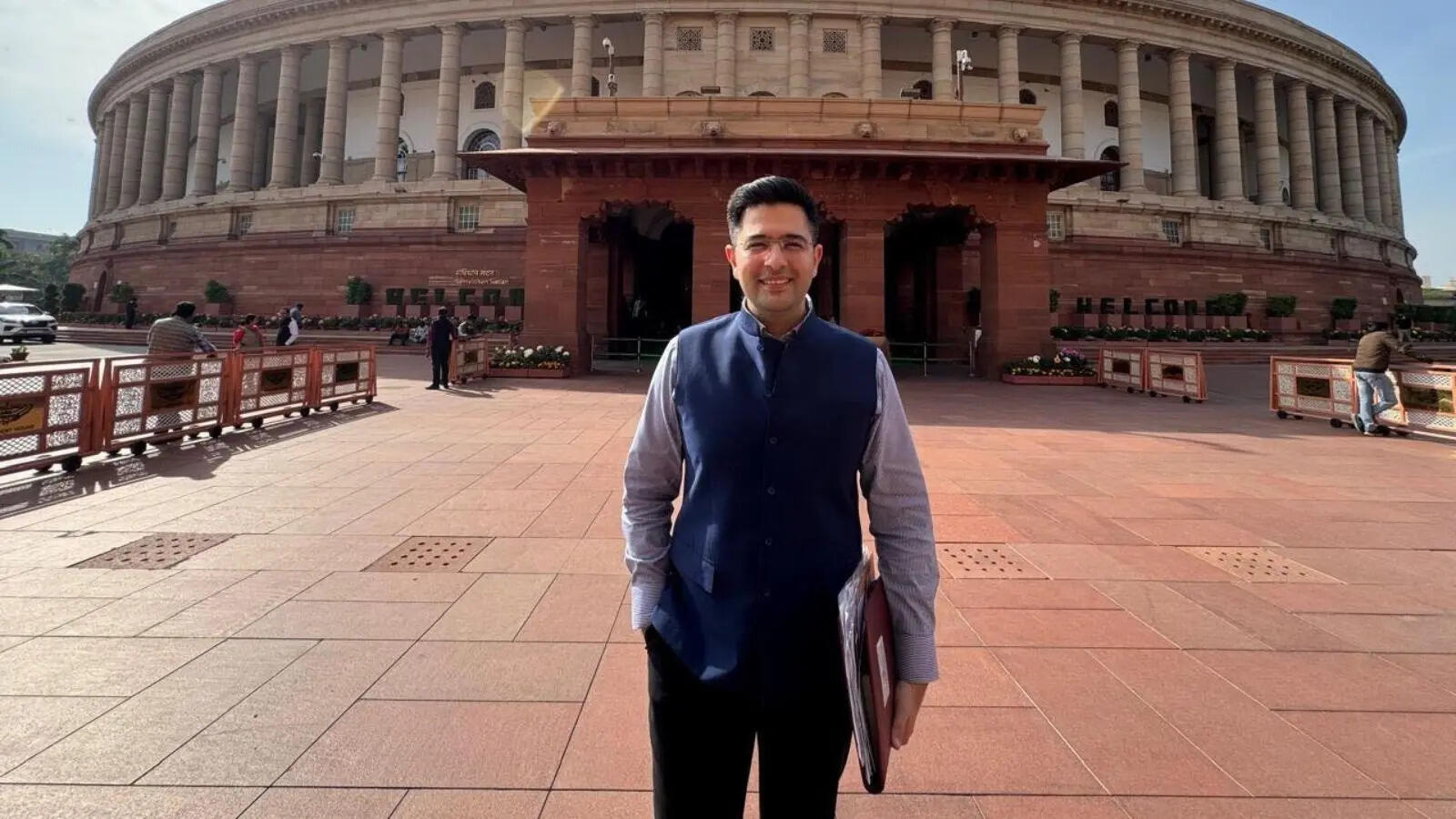 AAP छोड़ने के बाद इंस्टाग्राम पर तेजी से घटे राघव चड्ढा के फॉलोअर्स ...