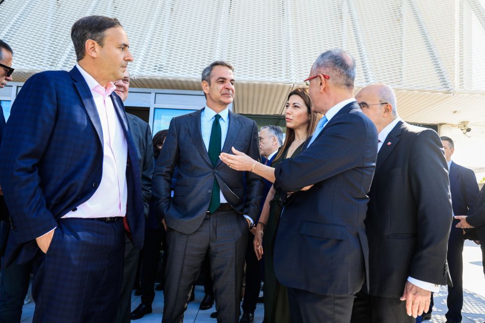 Μητσοτάκης και Χριστοδουλίδης στα εγκαίνια του παραρτήματος του ...