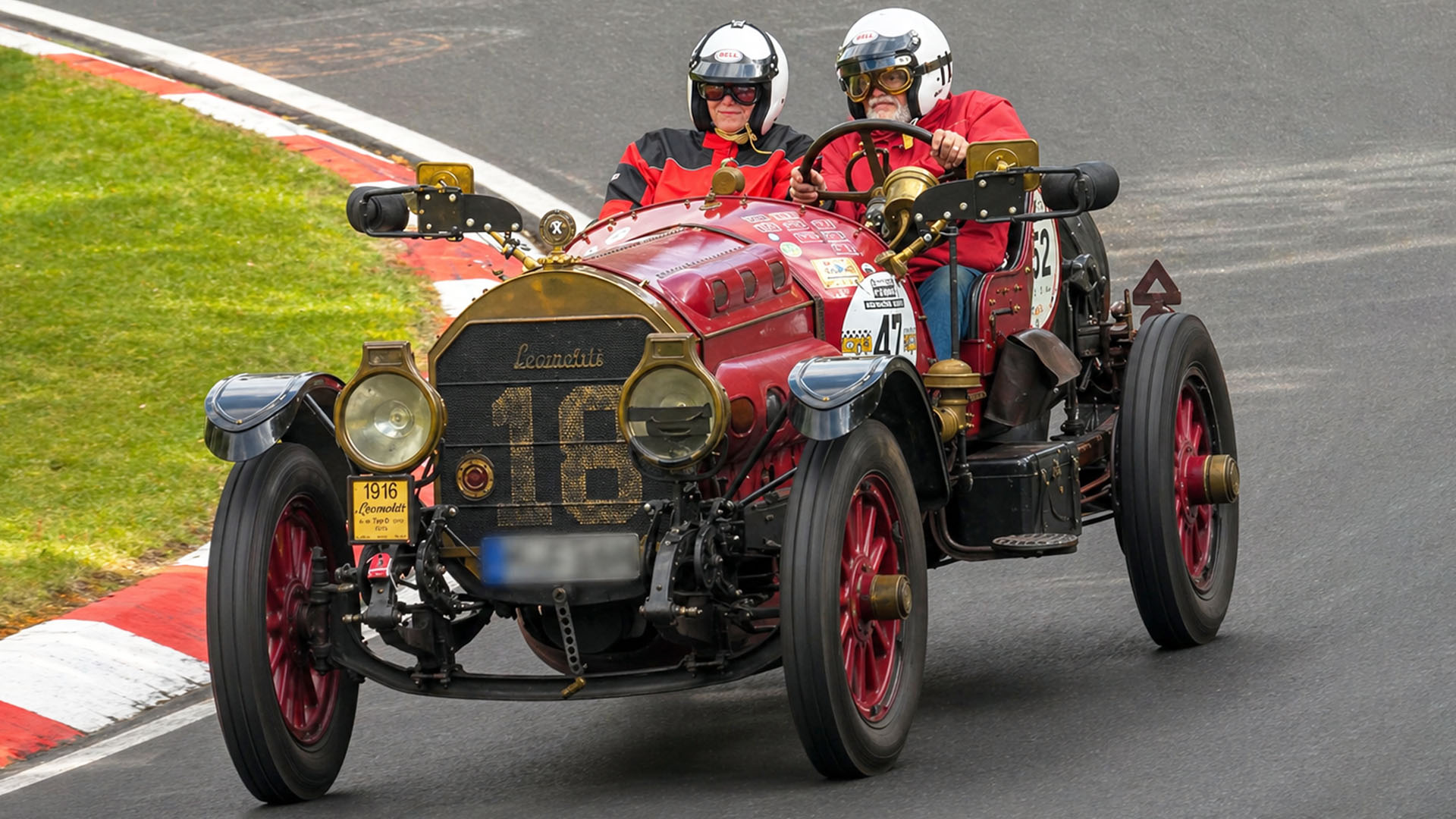 Watching this 100 year old car drift feels completely unreal and rare