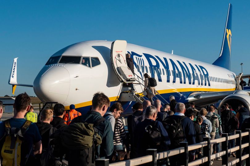 Ryanair passengers urged to avoid 1 booking error that can hike price ...