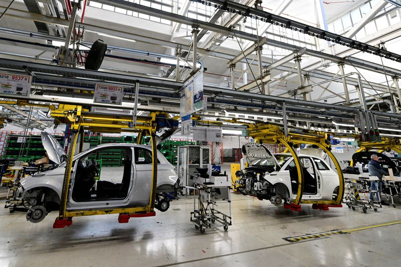 Stellantis beats estimates in first quarter as operating income tops $1 ...