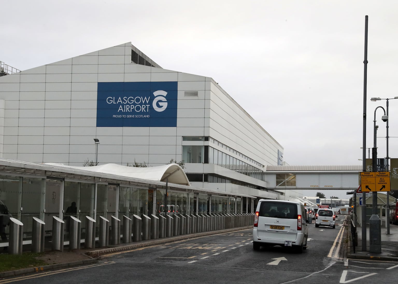 Union warns of summer strike action risk as workers balloted over pay