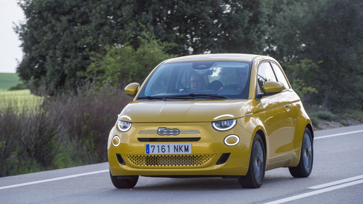 Vuelve el Fiat 500 híbrido: el urbano que pudo reinar