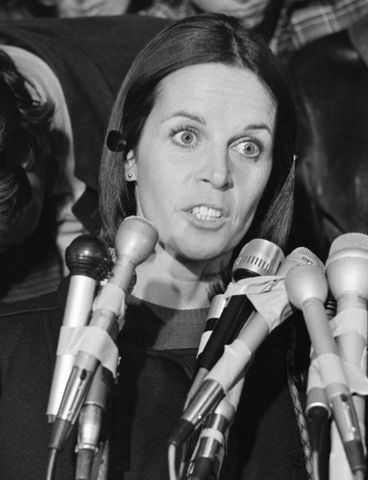 Actress Claudine Longet shot and killed her Olympian boyfriend Spider ...
