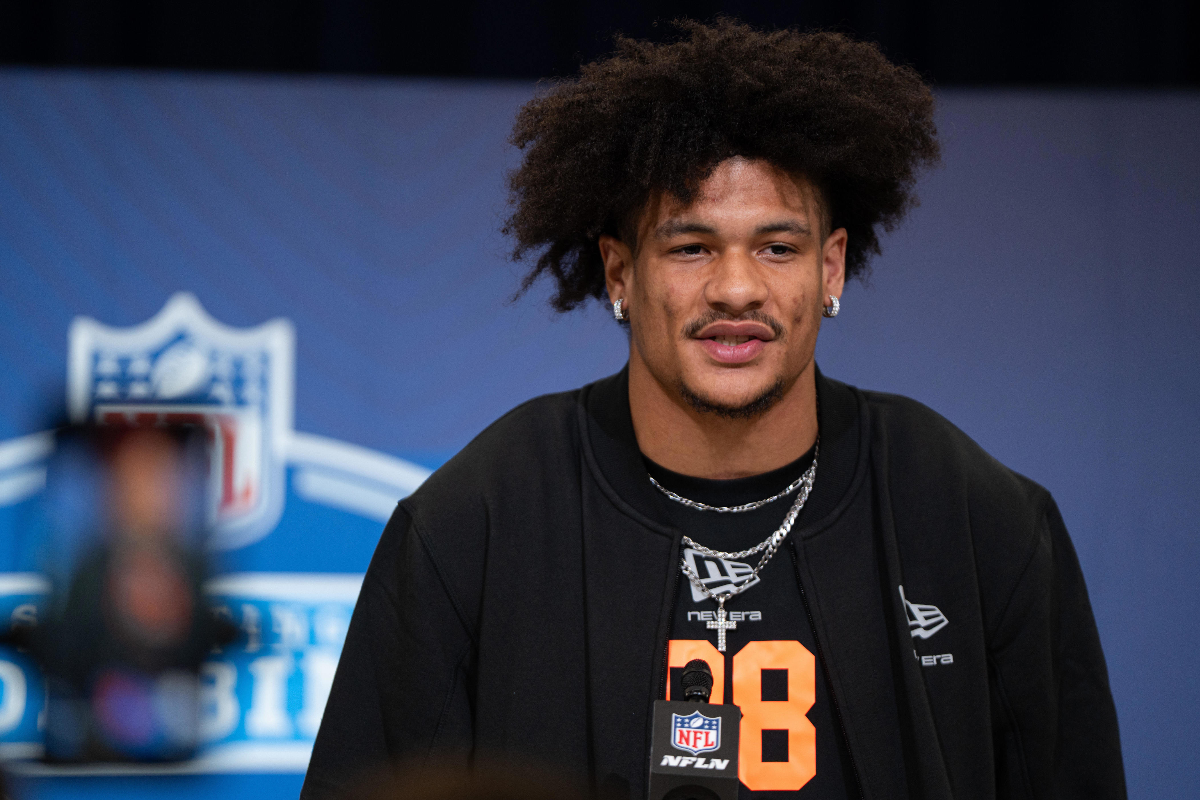 Browns rookie Denzel Boston reacts with 'no way' to new locker mate