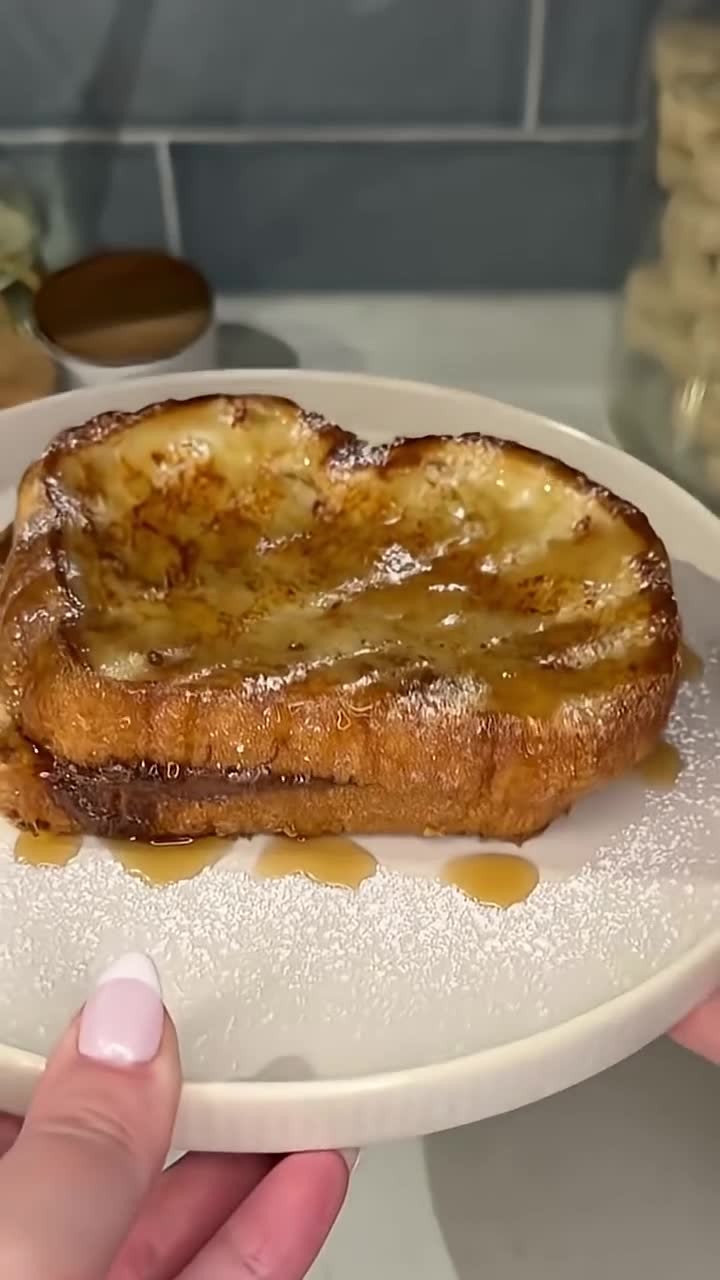 French toast technique applied with ice cream instead of custard