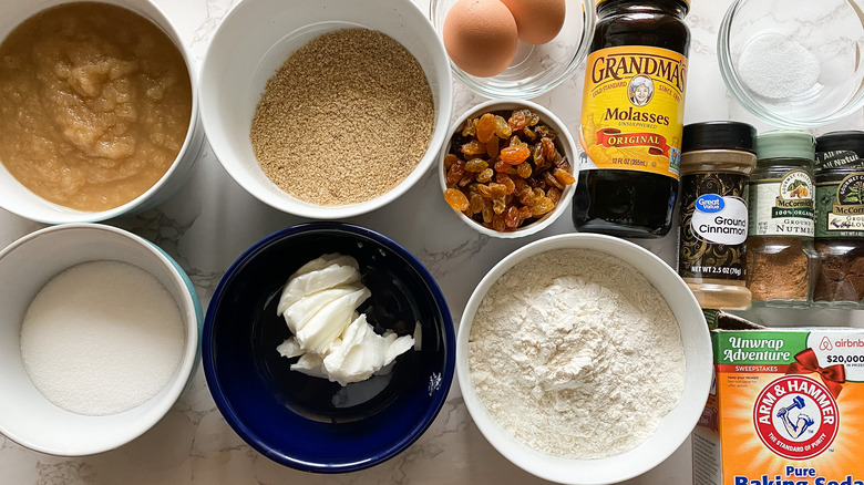 Applesauce bread recipe