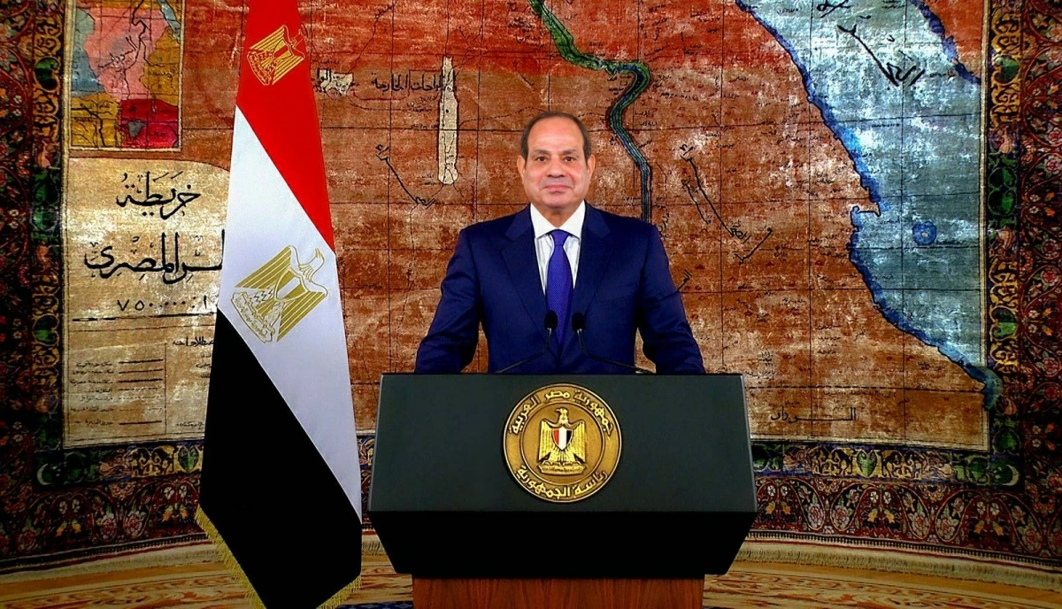 الرئيس السيسي يشهد احتفالية عيد العمال بشرق بورسعيد.. ويوجه بصرف منحة ...