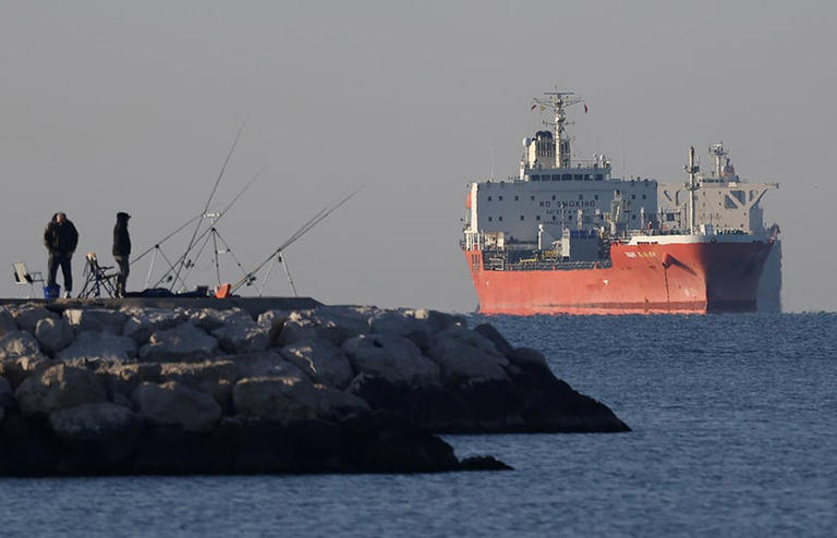 Φρένο στο ράλι του πετρελαίου, αλλά η κρίση ΗΠΑ-Ιράν οδηγείται σε νέα ...