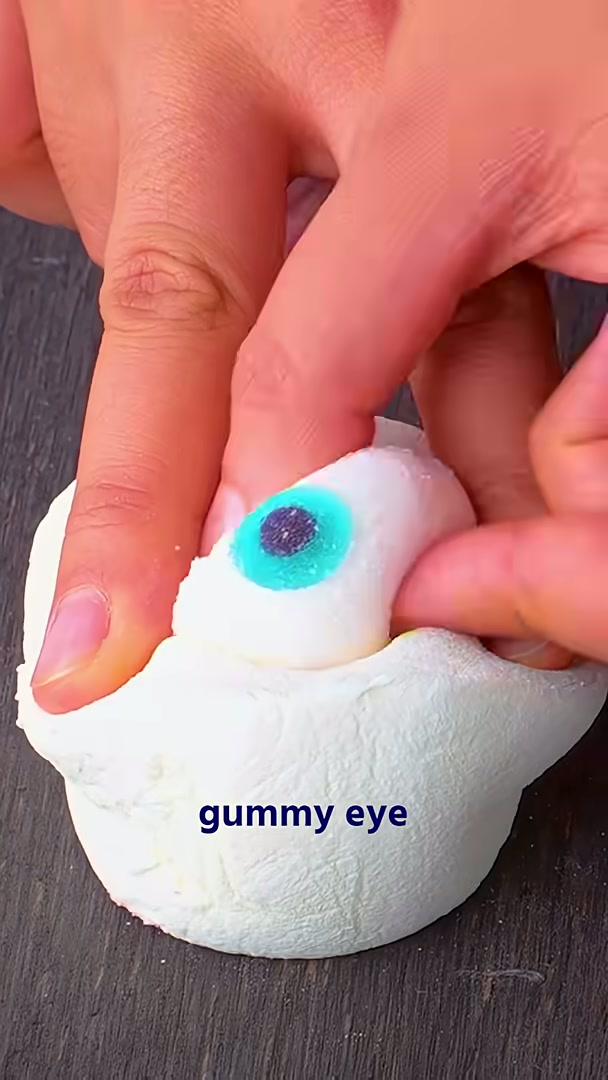 These cupcakes have an eye on you