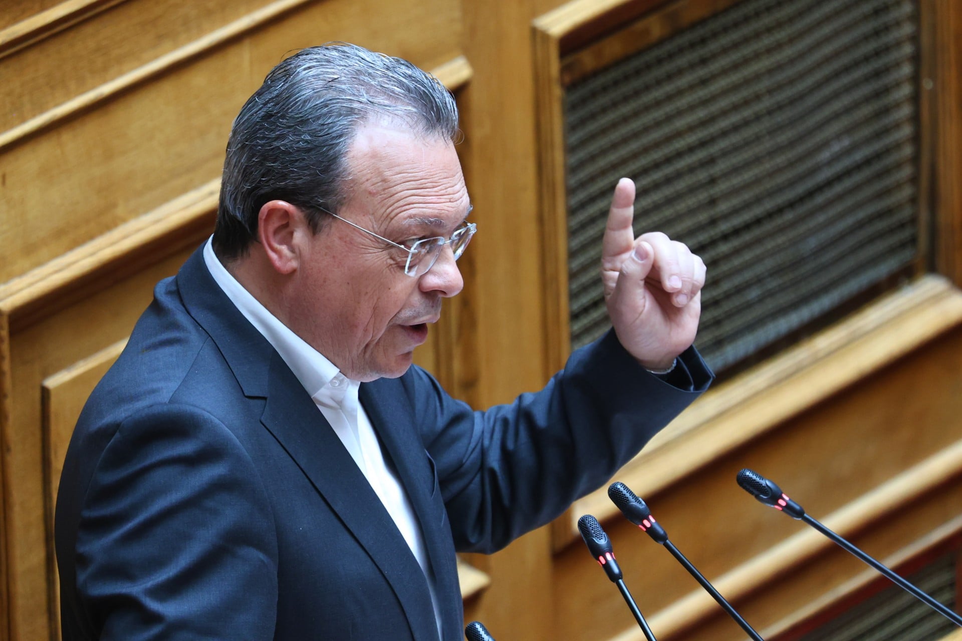 Σ. Φάμελλος: Γίνονται παιχνίδια για να έχουμε ακριβό ρεύμα και να ...