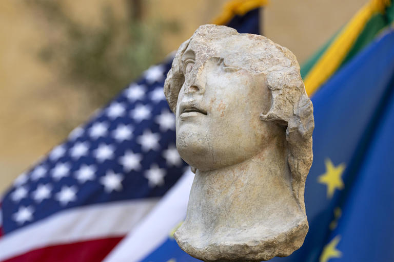 337 stolen artifacts return from the US, Giuli says 'culture will not ...