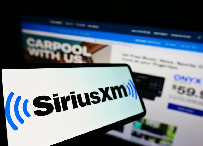 SiriusXM controls churn, ends with 33 million total subscribers (corrected)