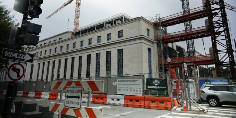 Why Morgan Stanley shifted its call on Federal Reserve rate cuts after ...