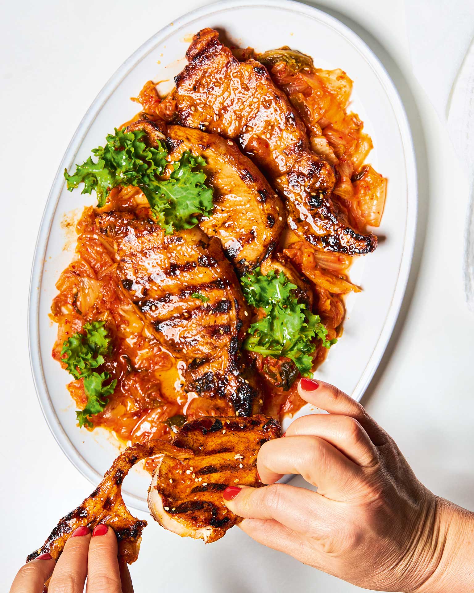 Το μενού της εβδομάδας: από πικάντικες χοιρινές μπριζόλες μέχρι ...