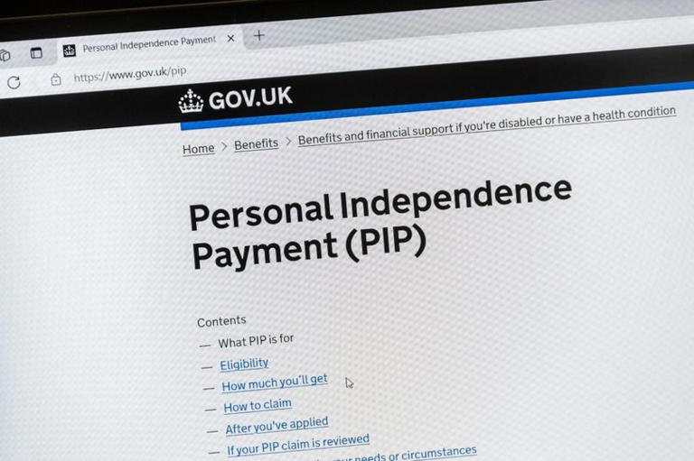 DWP tells 4 million PIP claimants to fill out document before May 28